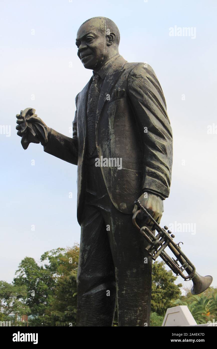 sculpture of Louis Armstrong Stock Photo - Alamy
