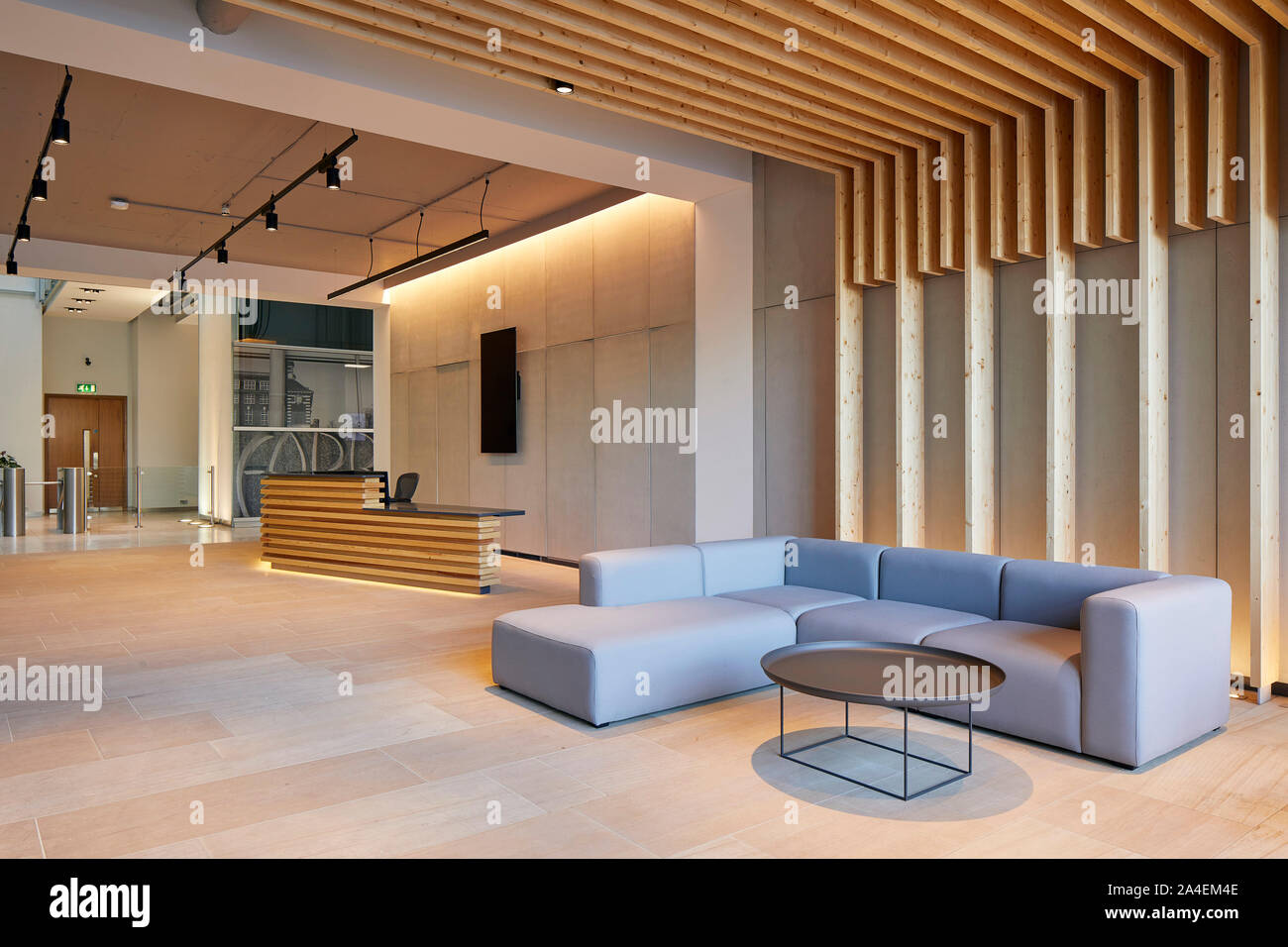 Waiting lounge hi-res stock photography and images - Alamy