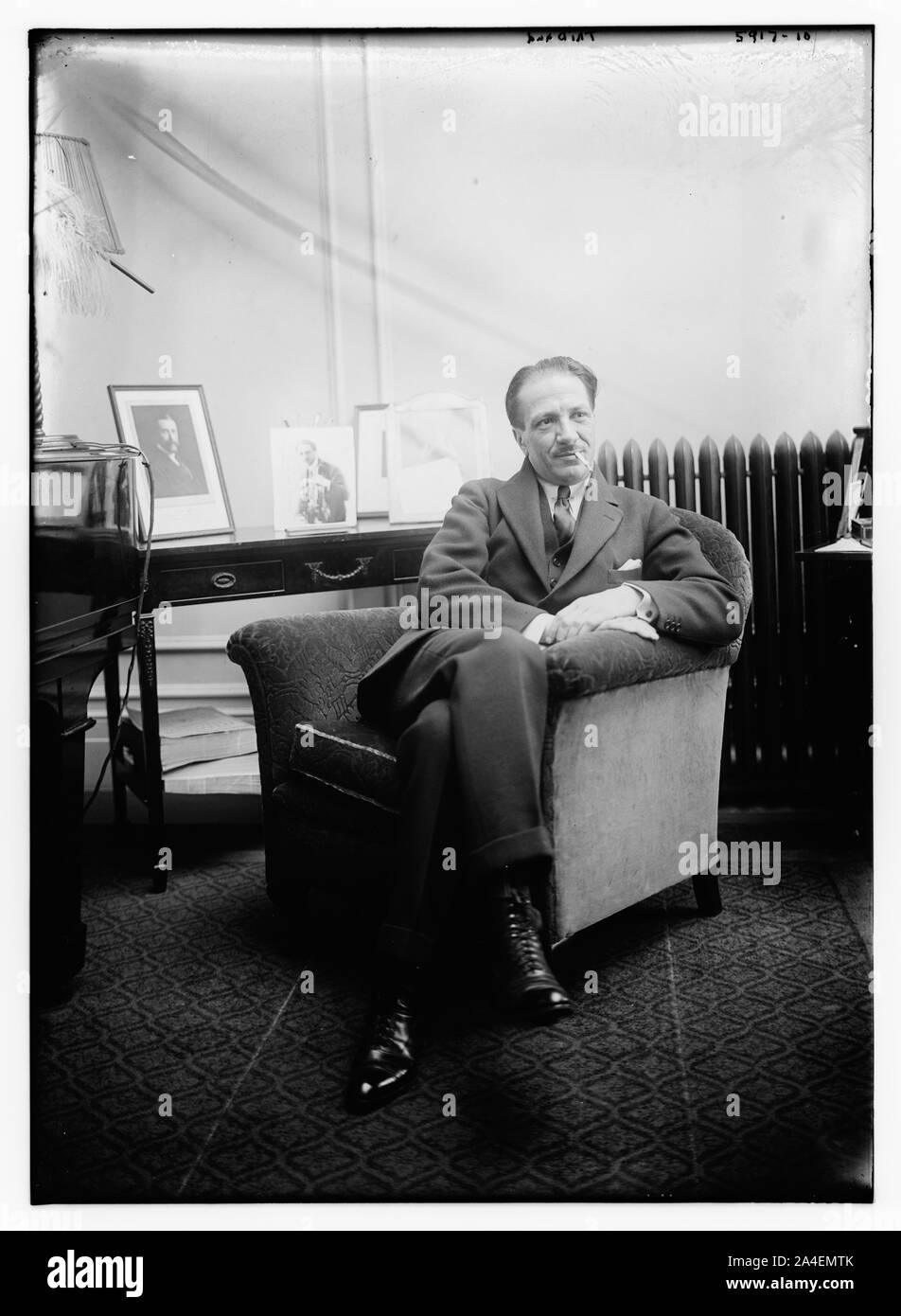 Thibaud Black and White Stock Photos & Images - Alamy