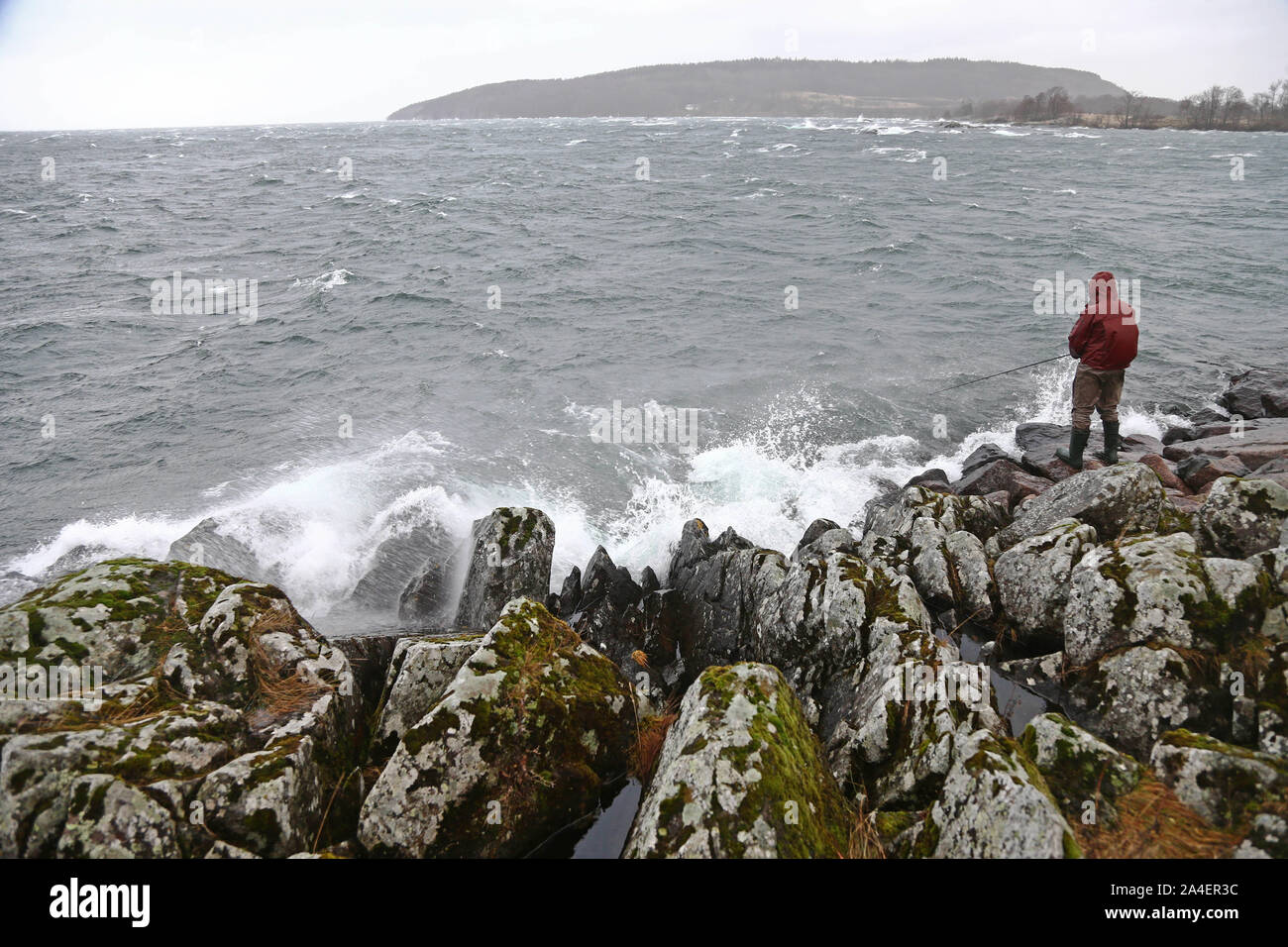 Blast fishing hi-res stock photography and images - Alamy