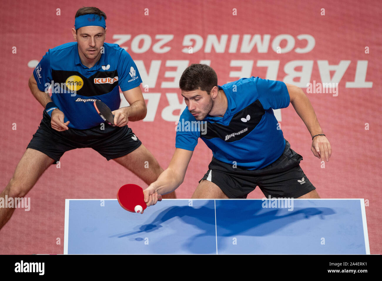 Mens table tennis doubles final hi-res stock photography and images - Alamy