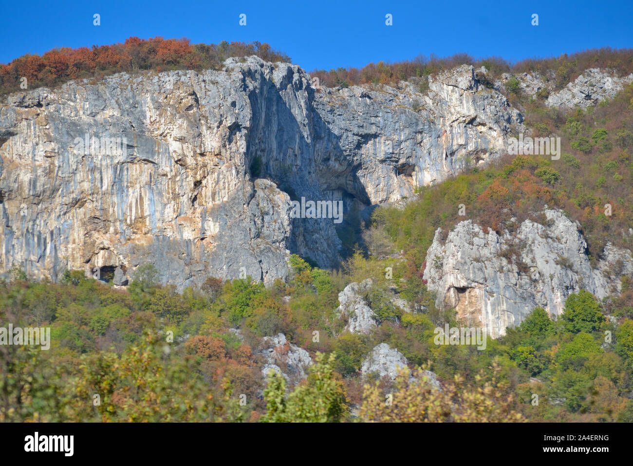 Dolomite rock dolostone carbonate hi-res stock photography and images ...