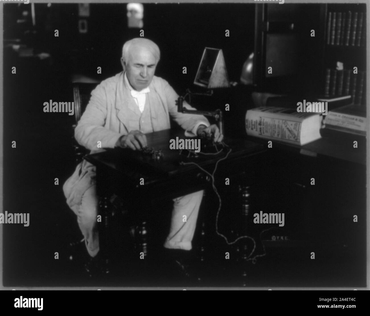 Thomas edison photo hi-res stock photography and images - Alamy