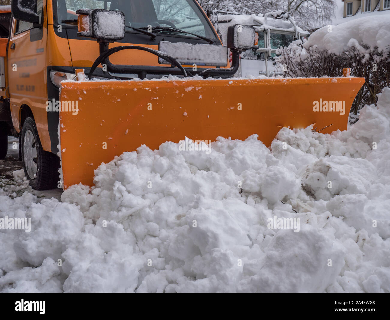 Maintenance winterdienst hi-res stock photography and images - Alamy