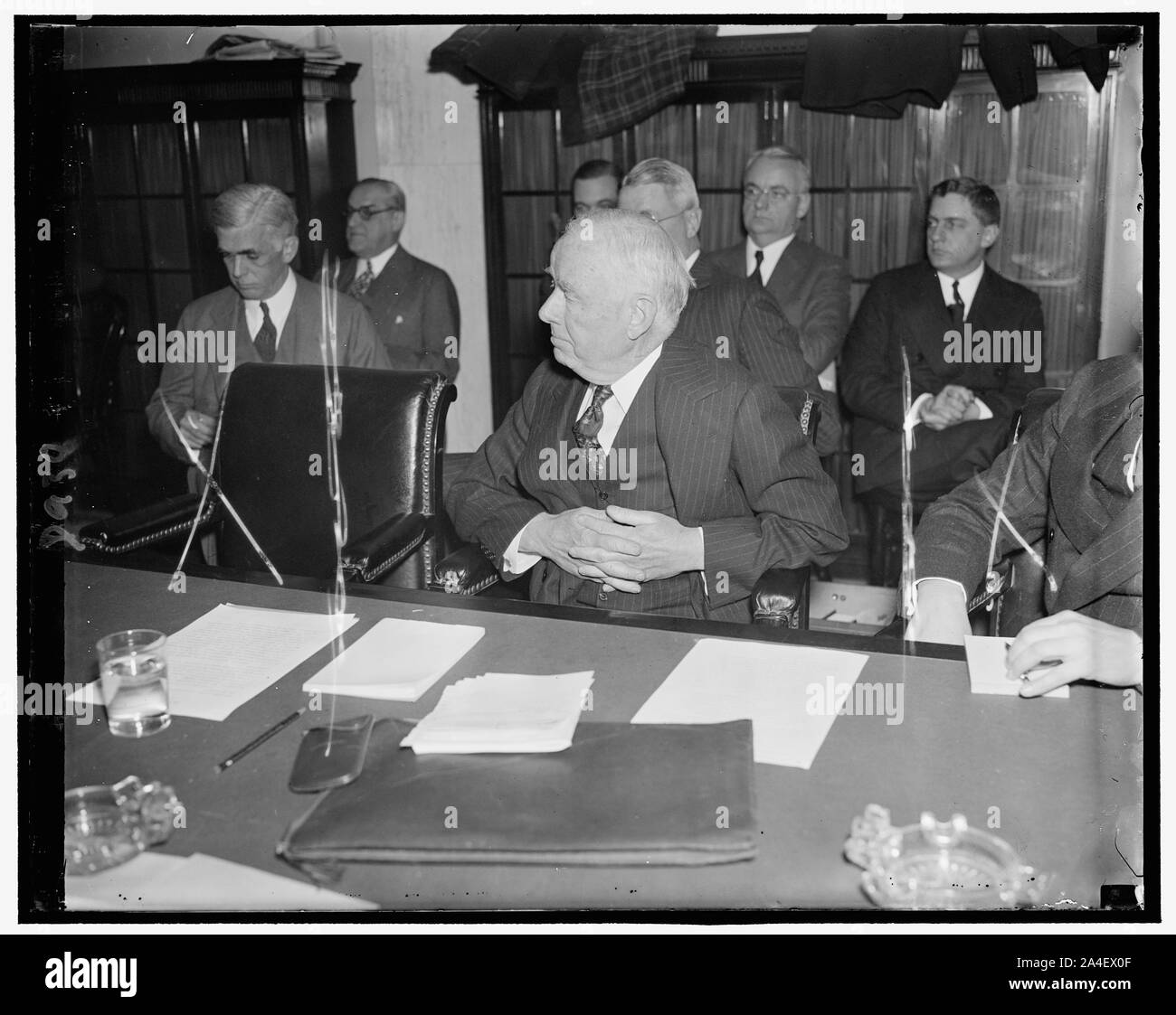 Thomas lamont hi-res stock photography and images - Alamy