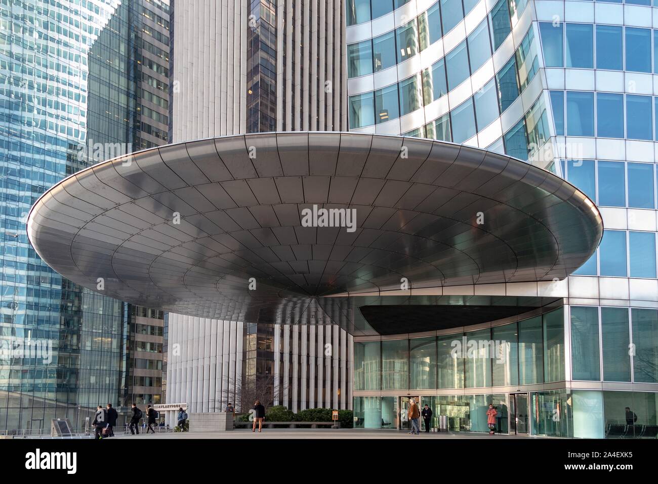 Edf building la defense paris hi-res stock photography and images - Alamy