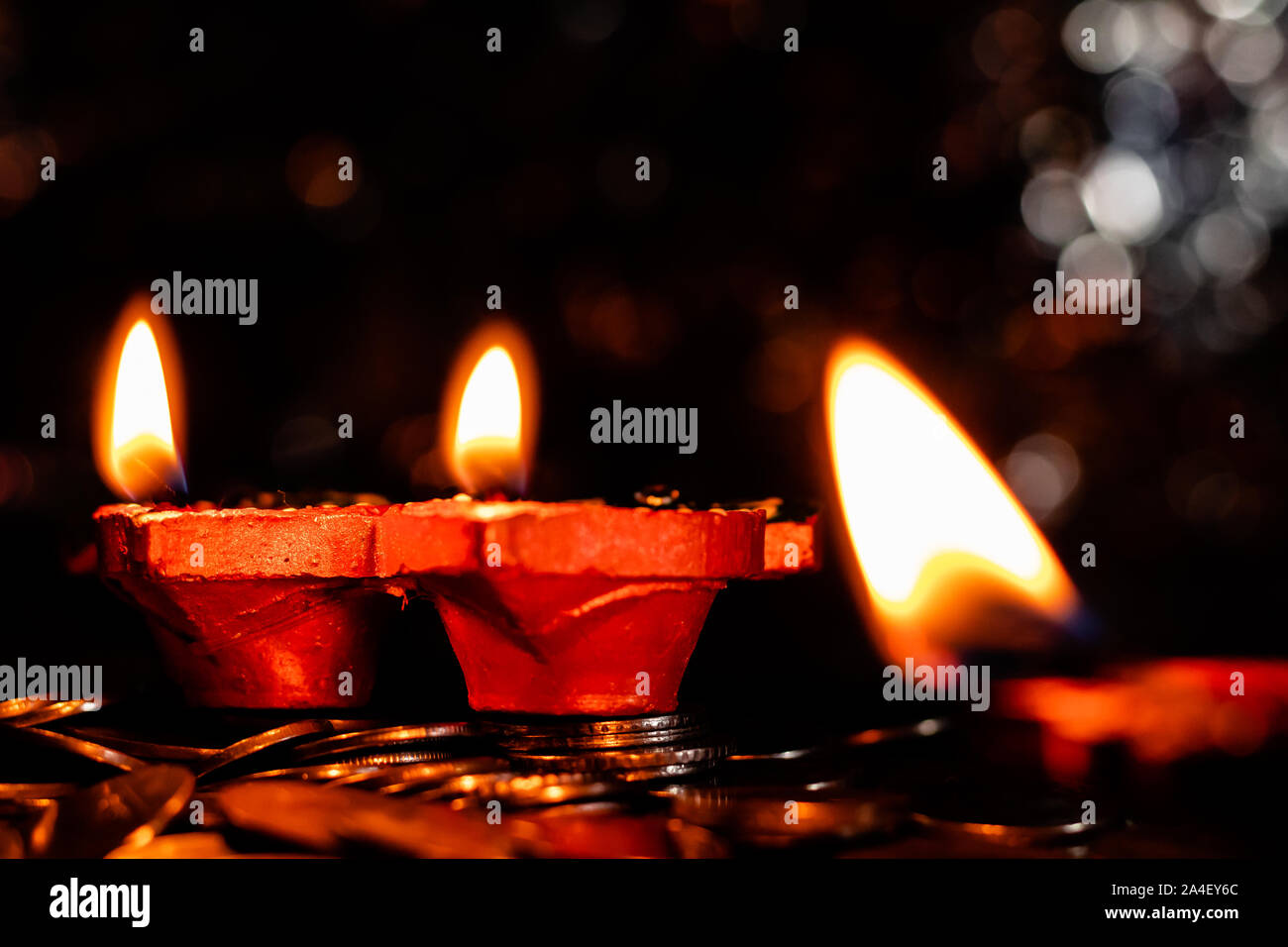 Pile of lamps hi-res stock photography and images - Alamy