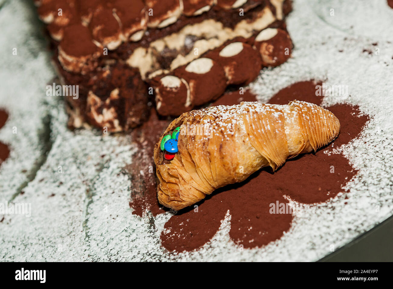 Sfogliatelle typical neapolitan cake hi-res stock photography and ...