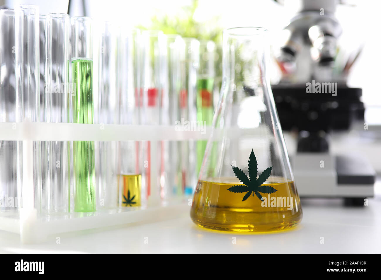 Chemical test tube oil hi-res stock photography and images - Alamy