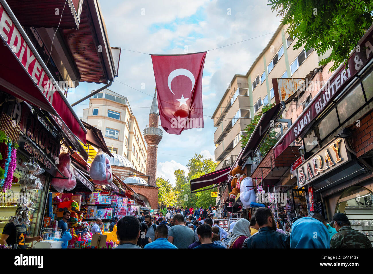 Istanbul street market hi-res stock photography and images - Alamy