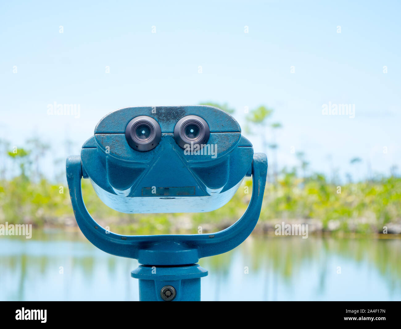 Binocular viewfinder hi-res stock photography and images - Alamy