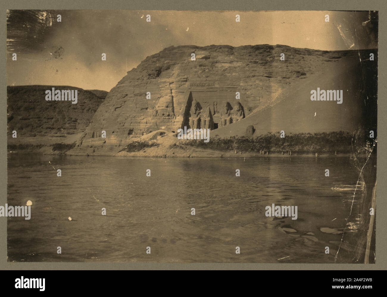 Throned hi-res stock photography and images - Alamy