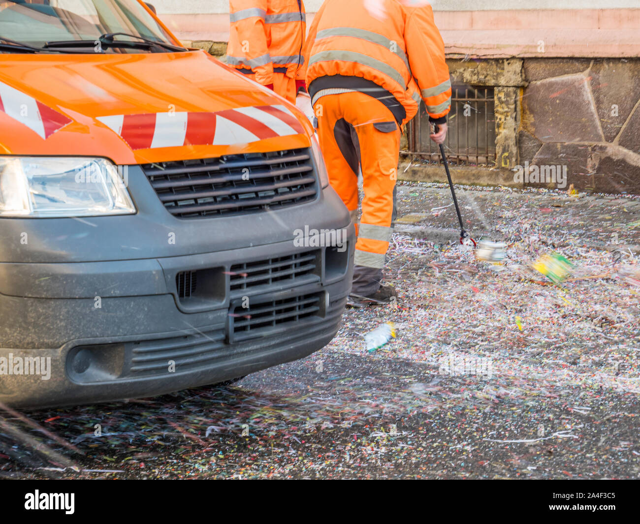 Garbage after parade hi-res stock photography and images - Alamy
