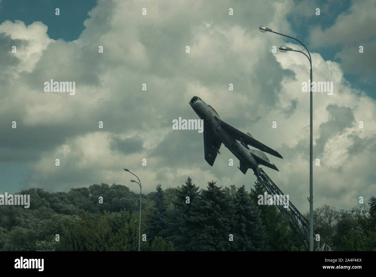 Old mig jet fighter plane hi-res stock photography and images - Alamy