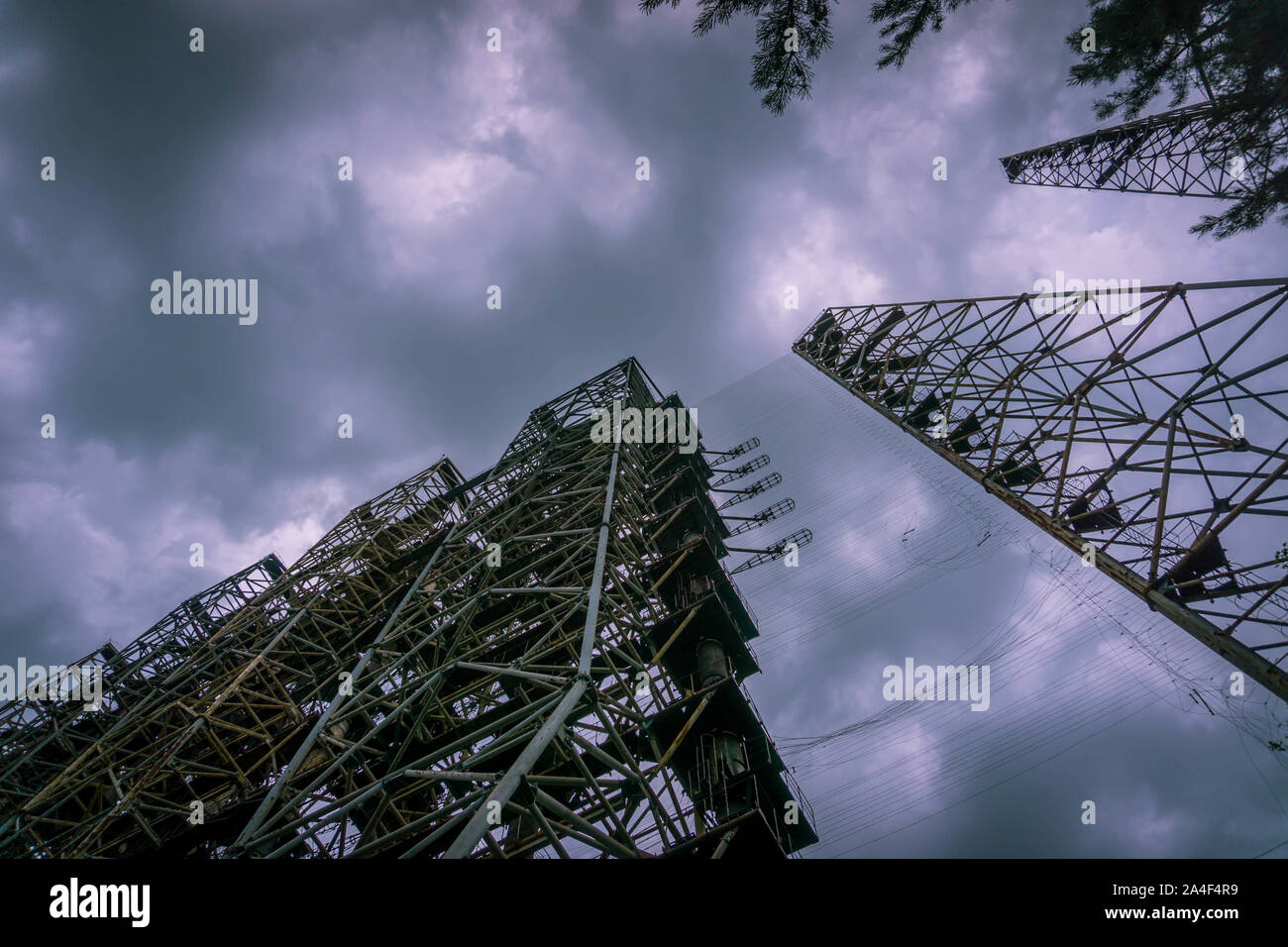 Radar Duga in Chernobyl exclusion zone Stock Photo - Alamy