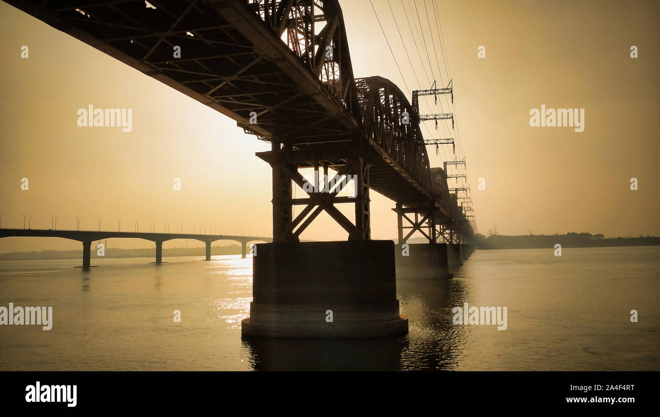 Hardinge railway bridge hi-res stock photography and images - Alamy