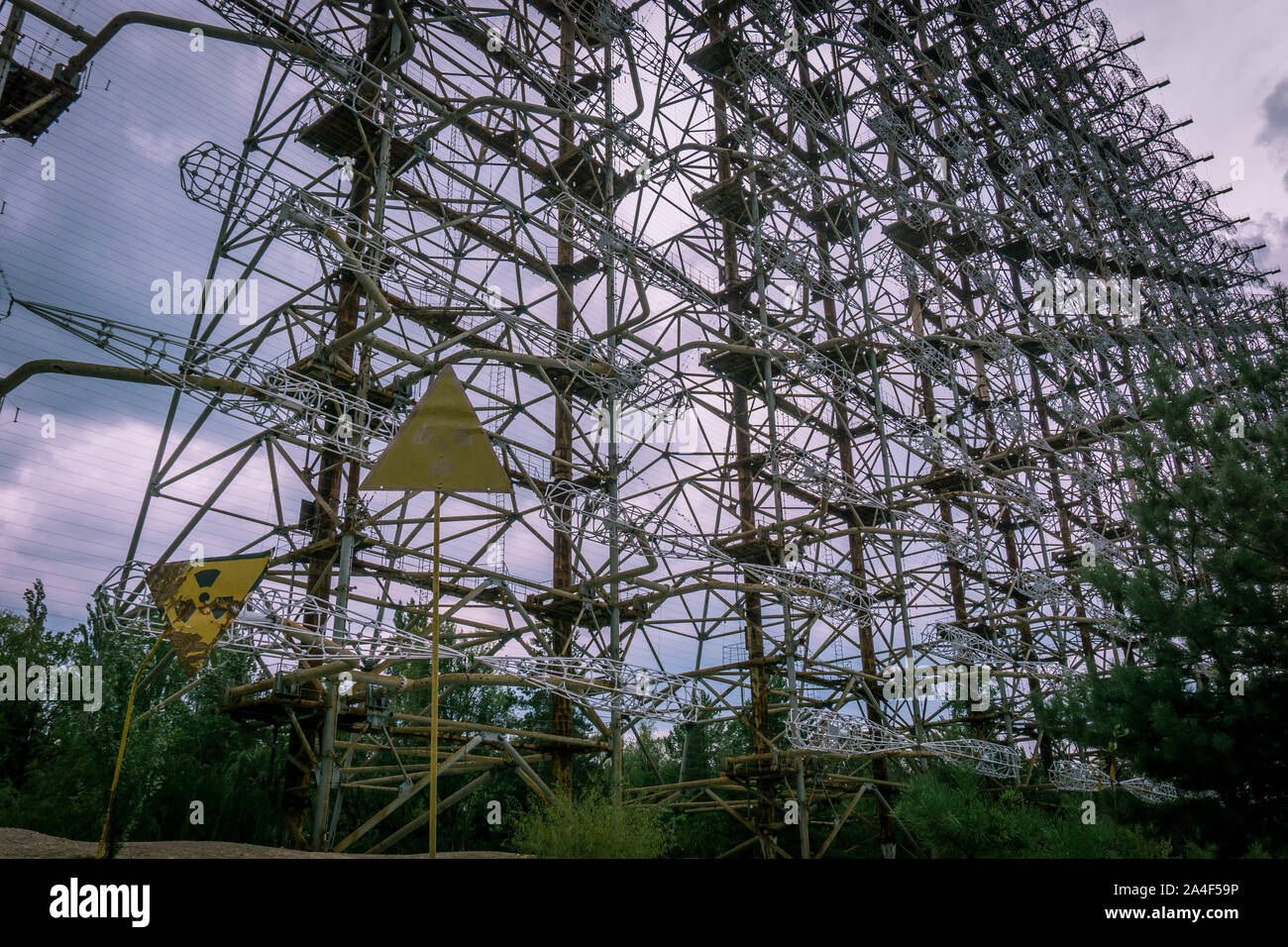 Radar Duga in Chernobyl exclusion zone Stock Photo - Alamy