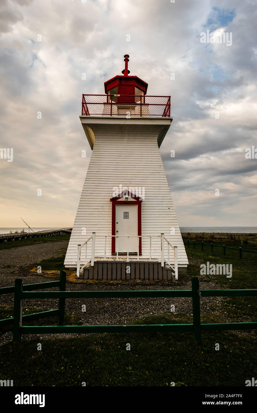 Point bonaventure lighthouse hi-res stock photography and images - Alamy