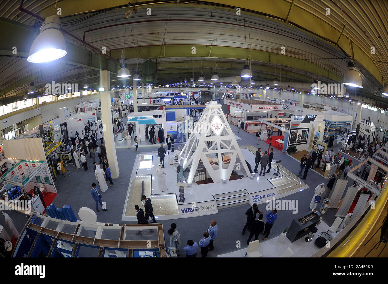 Kuwait oil hi-res stock photography and images - Alamy