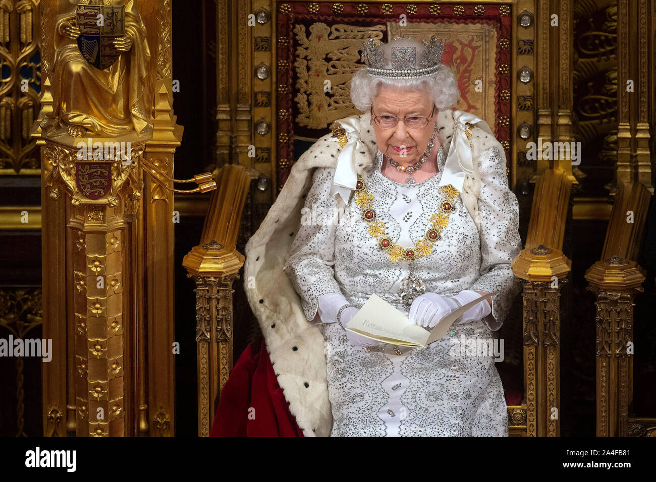 Queen victoria opening parliament hi-res stock photography and images ...