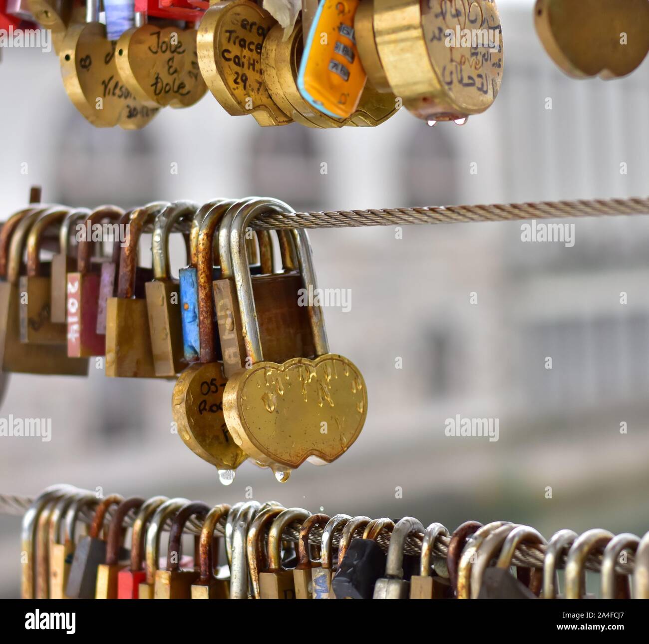 Hanging lock hi-res stock photography and images - Alamy