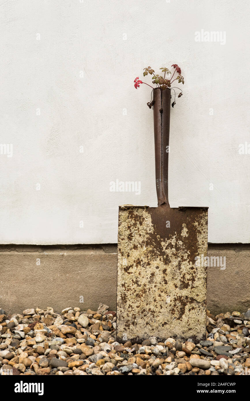 Broken spade hi-res stock photography and images - Alamy