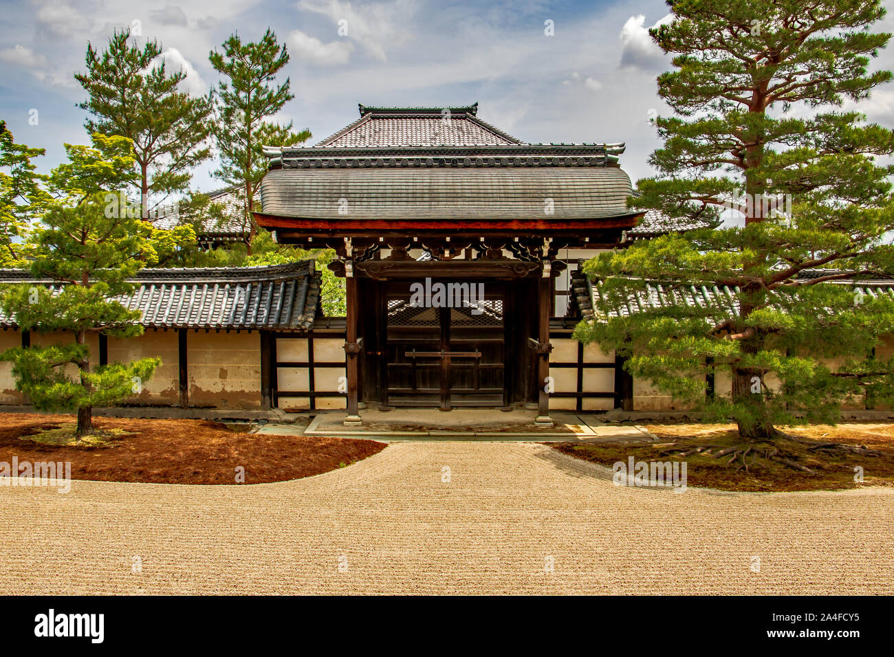 Gateway at Tenryu-ji Temple in Sagano district, Kyoto, Japan Stock ...