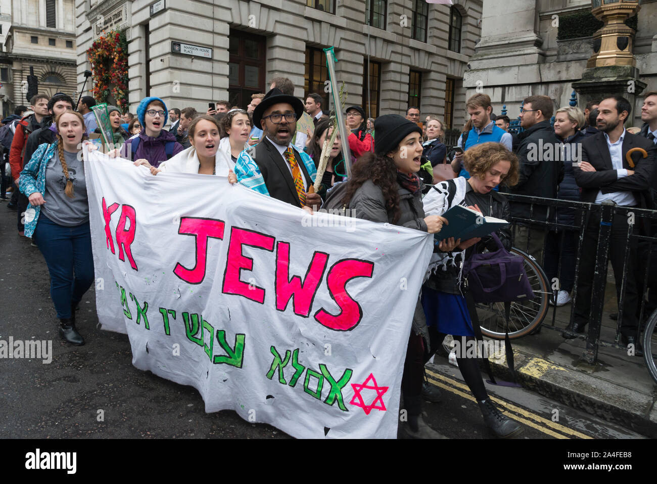 Extinction rebellion london protests hi-res stock photography and ...