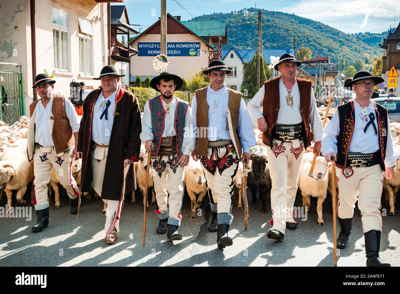 SZCZAWNICA,POLAND - OCTOBER 12, 2019: Polish Shepherds in Traditional ...
