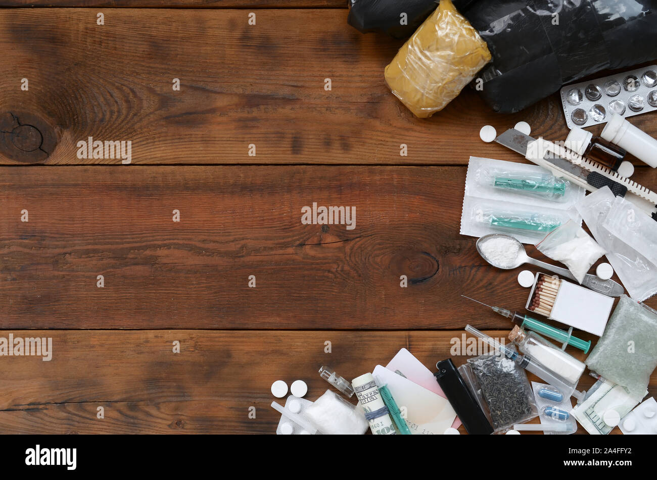 Flour dealing hi-res stock photography and images - Alamy