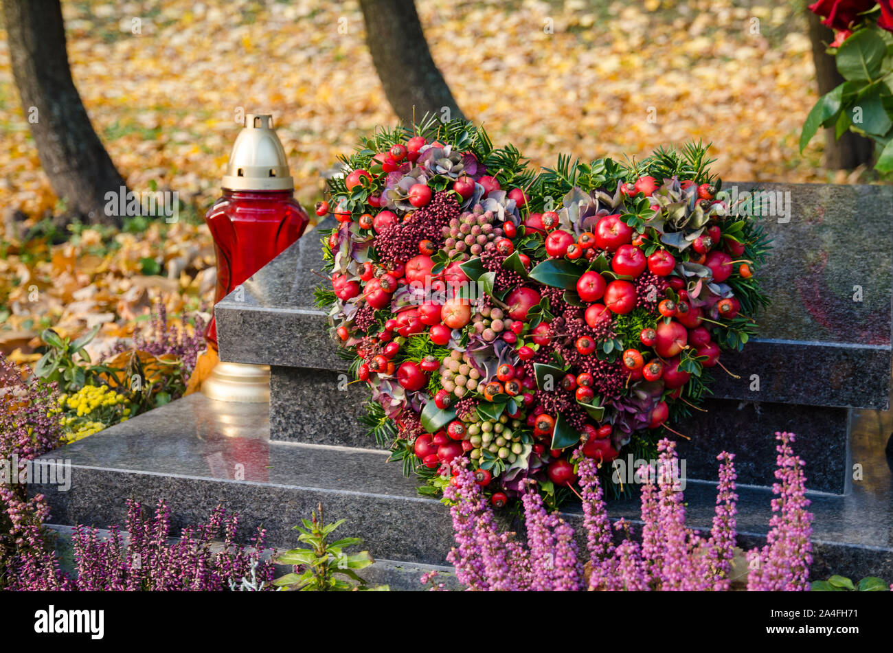 Cemetery heart hi-res stock photography and images - Alamy