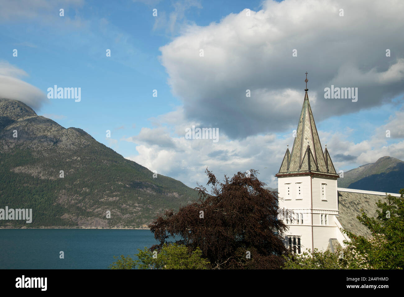 Hardanger fjord hi-res stock photography and images - Alamy