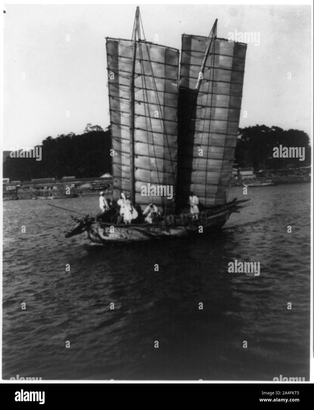 Upright sails Black and White Stock Photos & Images - Alamy
