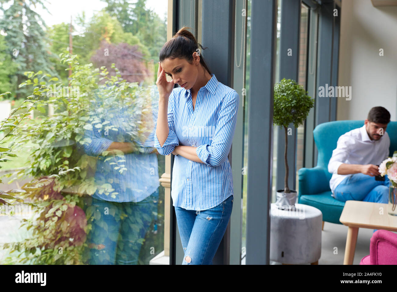 Worried manage hi-res stock photography and images - Alamy