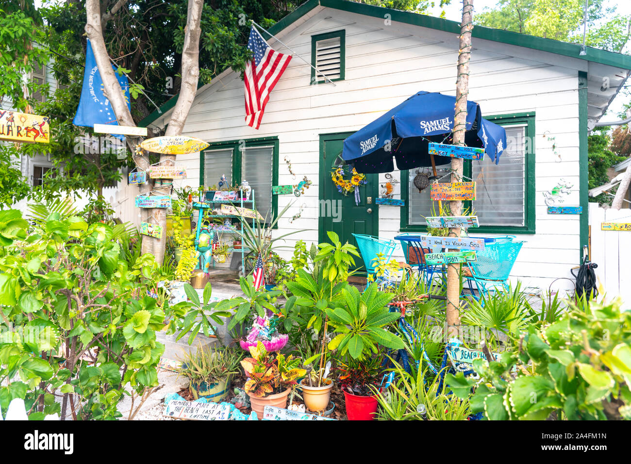 Conch style architecture hi-res stock photography and images - Alamy