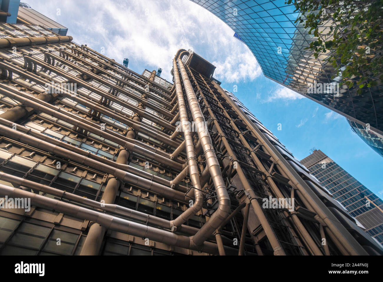 Lloyd's building roof hi-res stock photography and images - Alamy