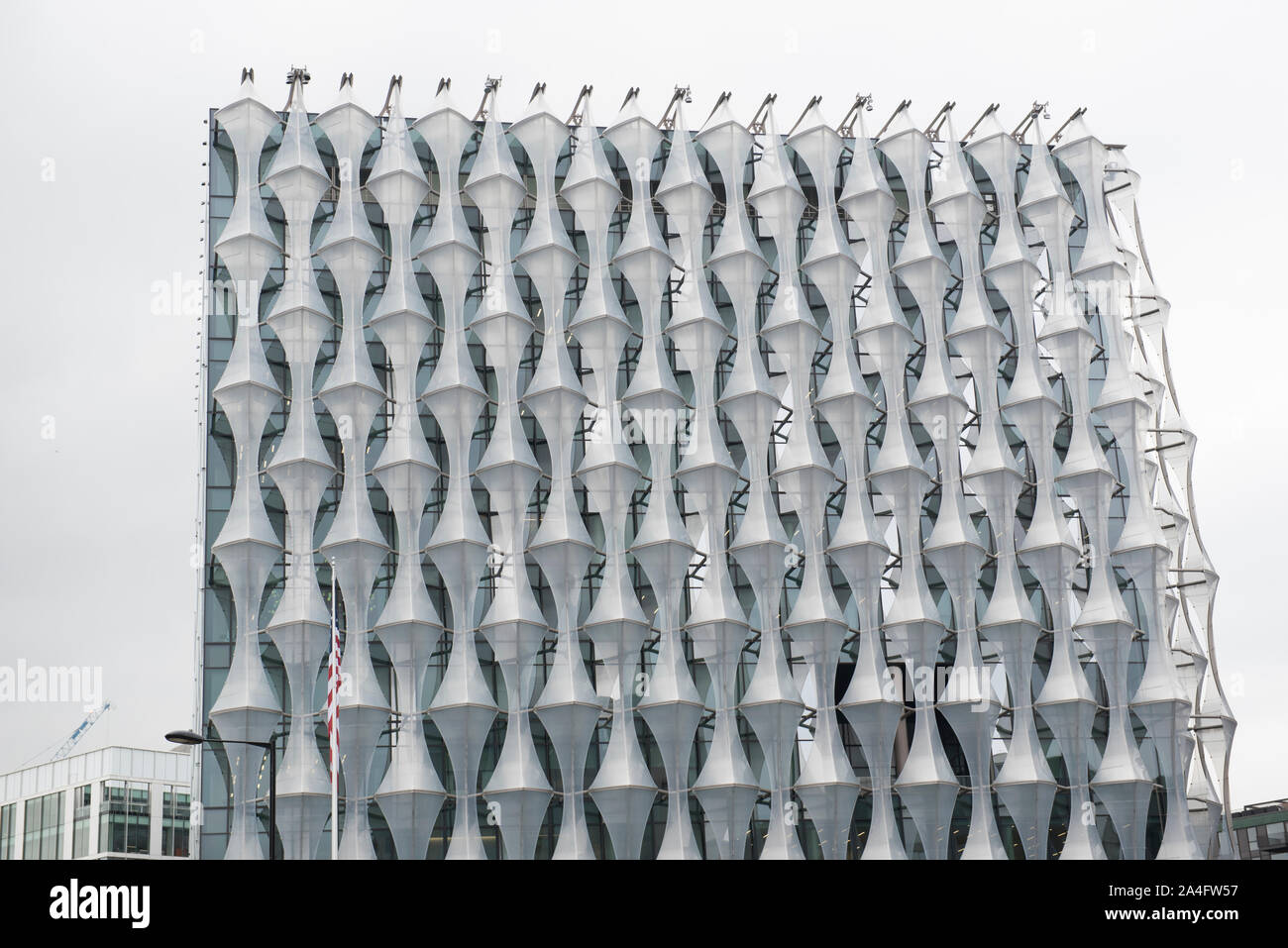Us embassy nine elms hi-res stock photography and images - Alamy