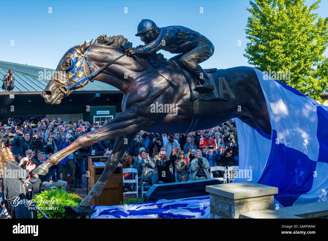 Unveiling Ceremony of Secretariat bronze statue at Keeneland in ...