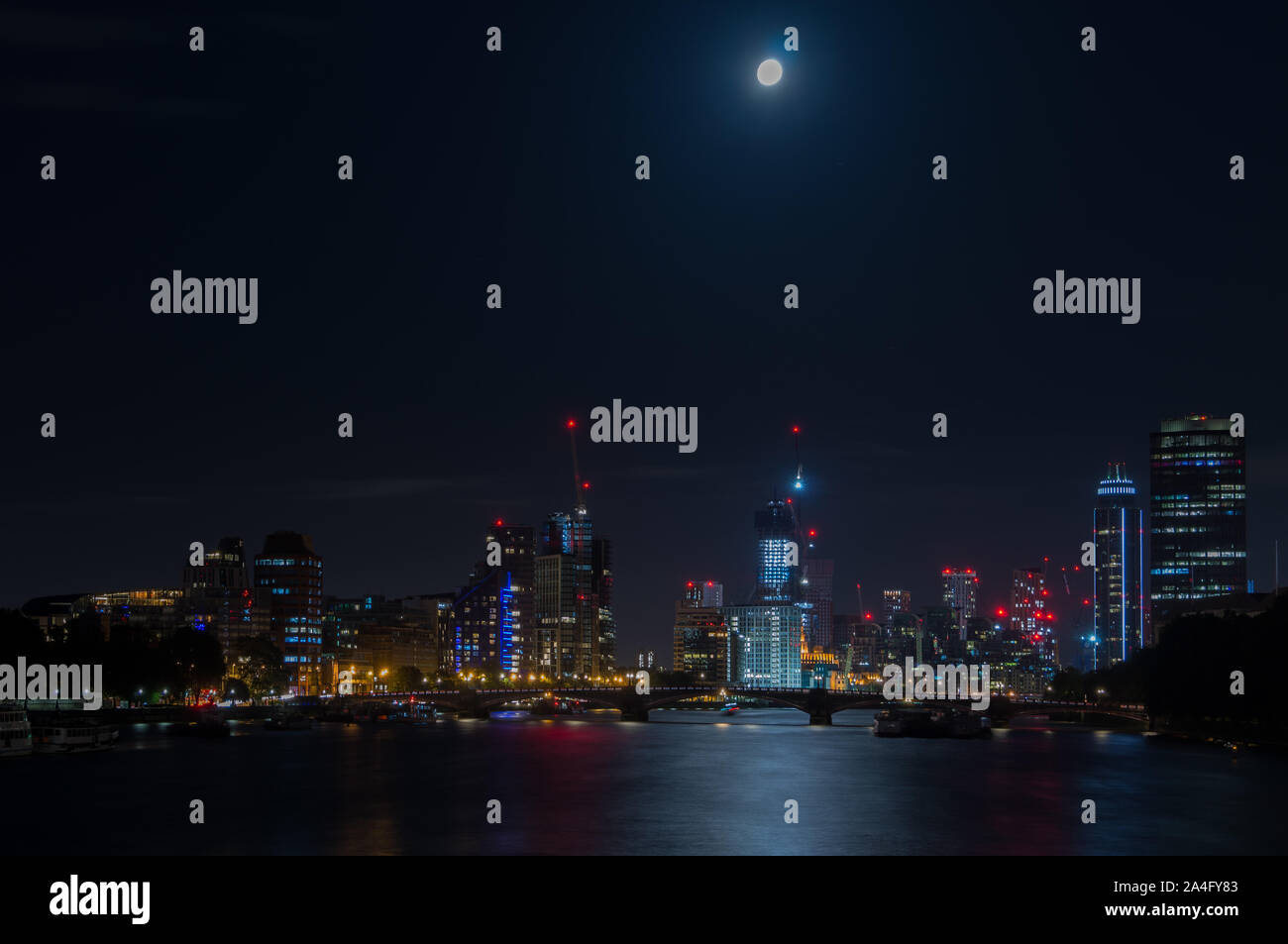 Business london long exposure hi-res stock photography and images - Alamy