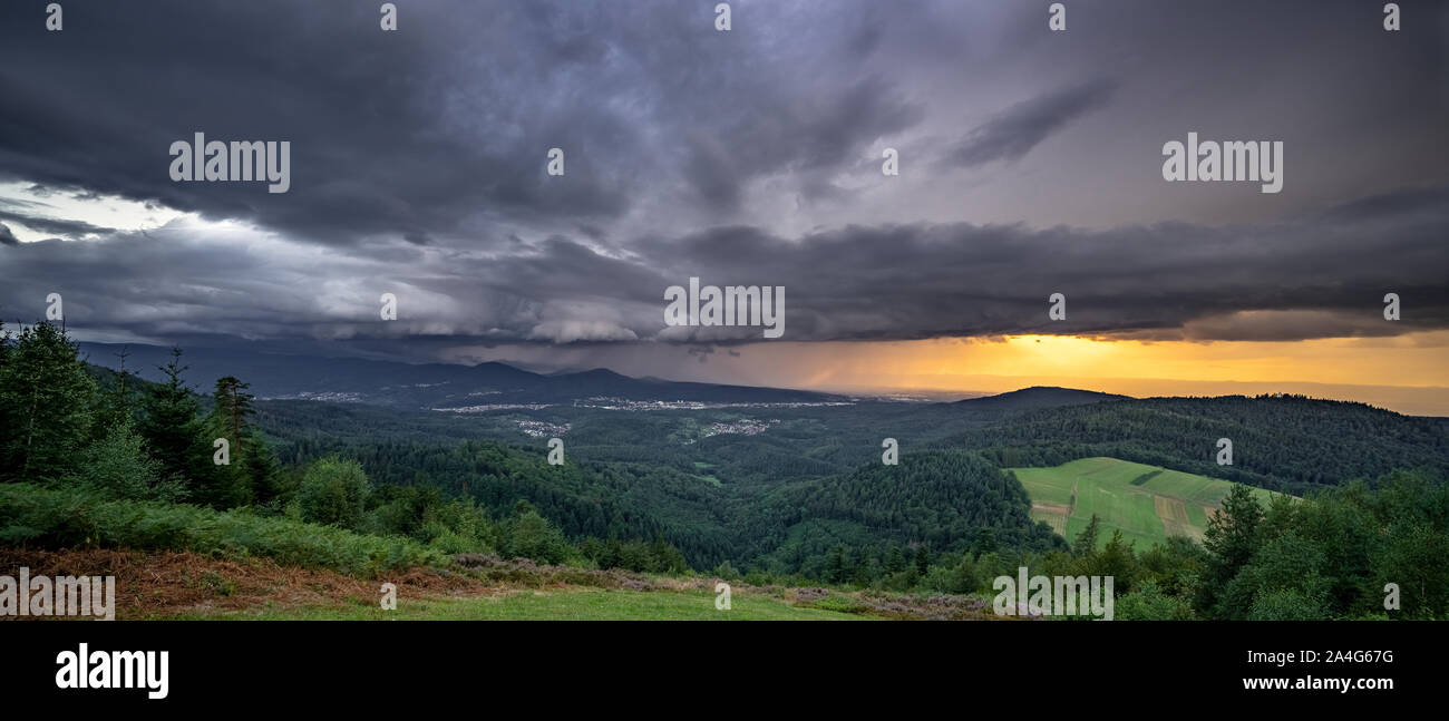 Fall storm hi-res stock photography and images - Alamy