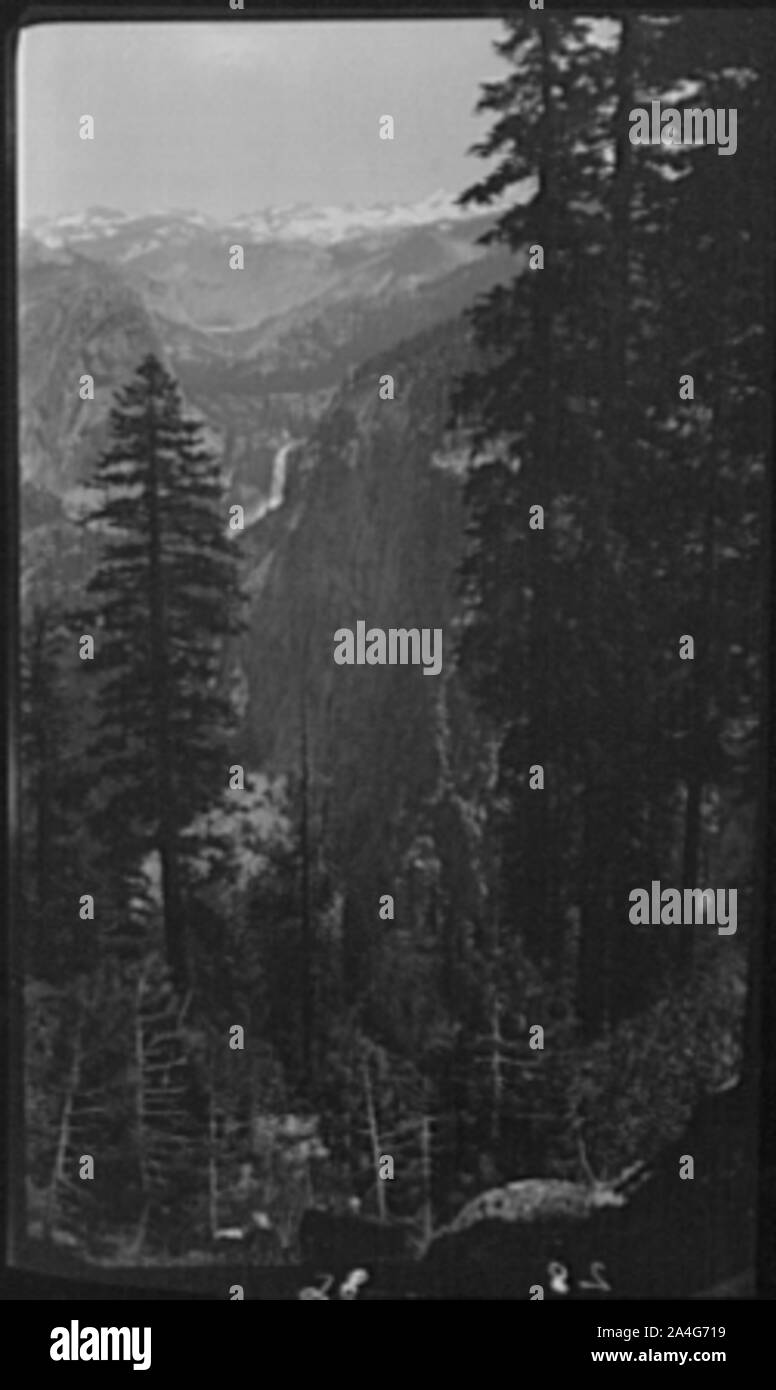 Hiking travel icons Black and White Stock Photos & Images - Alamy