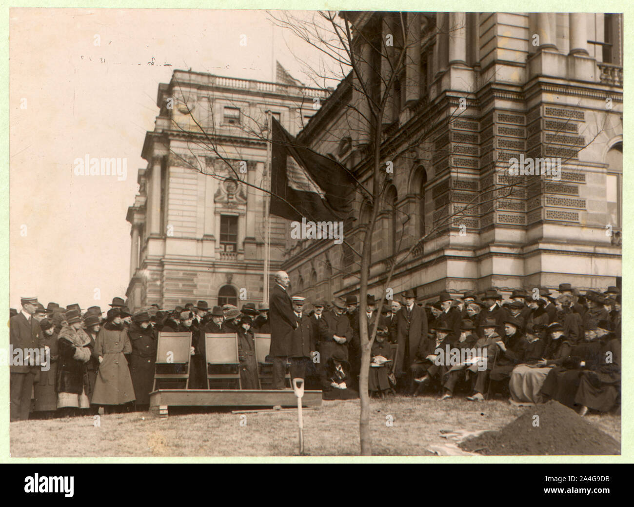 Tree planting ceremony / photo by Underwood & Underwood Stock Photo - Alamy