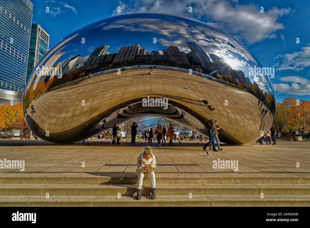 Chicago cloud Gate (The bean) at Millennium Park low angle photo in ...