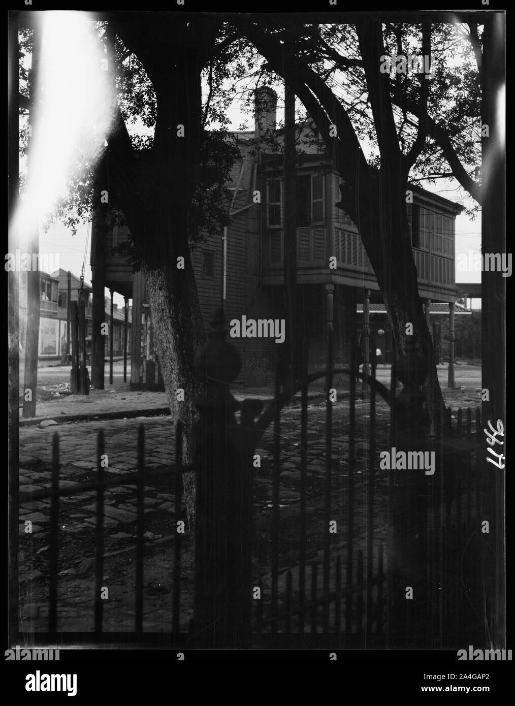 Magazine street hi-res stock photography and images - Alamy