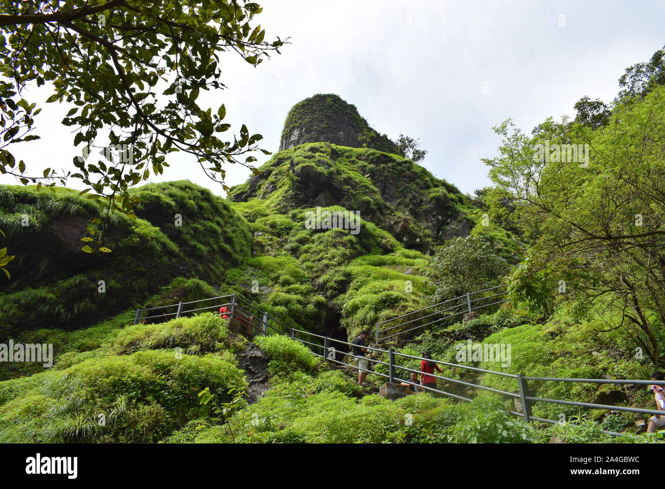 War mountain scenery hi-res stock photography and images - Alamy
