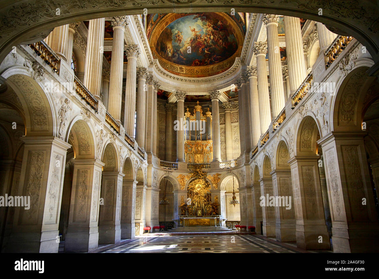 Royal Chapel of Versailles Palace, Paris, France Stock Photo - Alamy