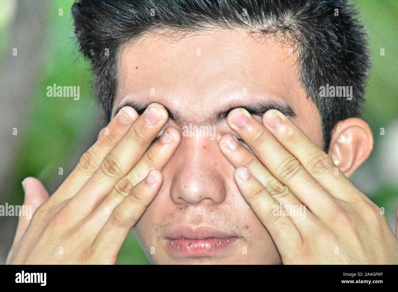 Man eyes closed hi-res stock photography and images - Alamy