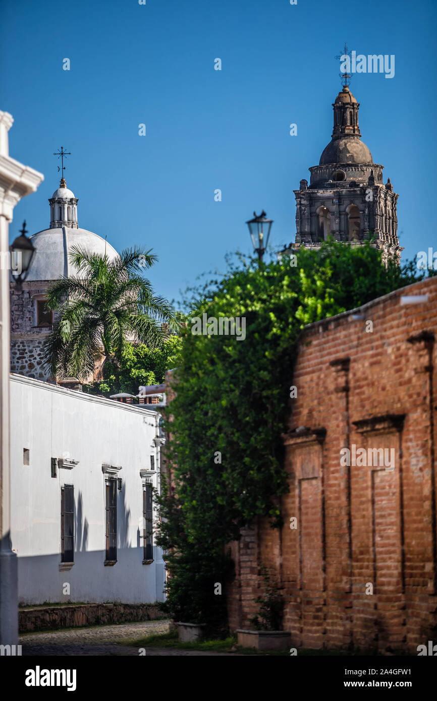 houses and streets of Álamos Sonora México, Magical town and exterior ...