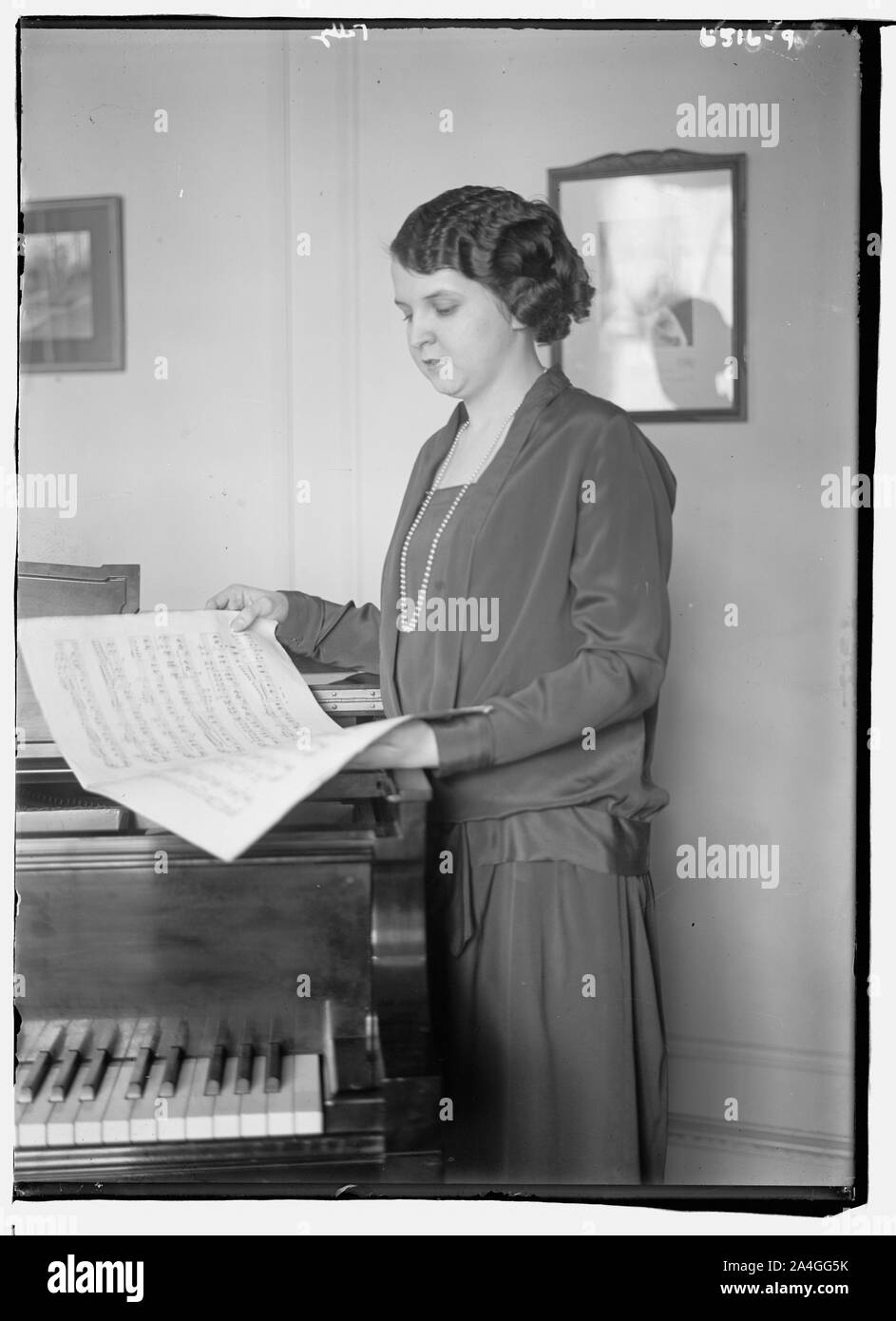 Tully Black and White Stock Photos & Images - Alamy