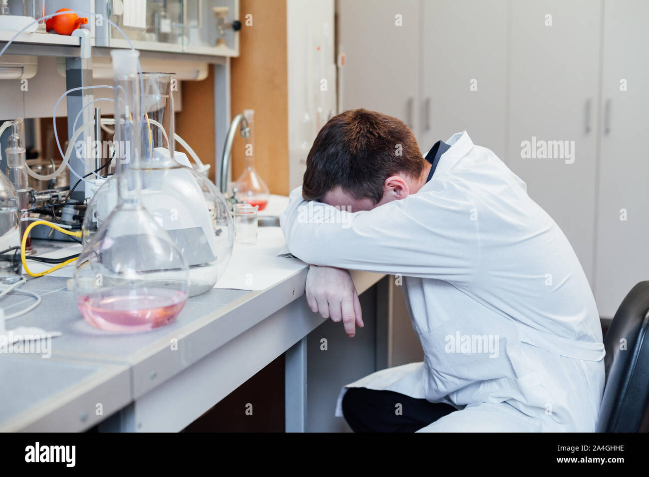 Sleep lab study hi-res stock photography and images - Alamy
